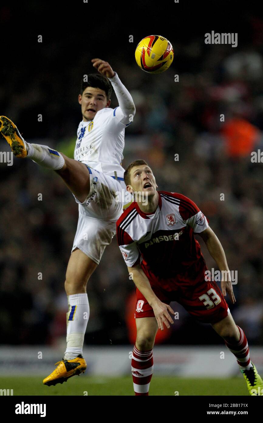 Leeds United's Alex Mowatt (left) and Middlesbrough's Ritchie Smallwood ...