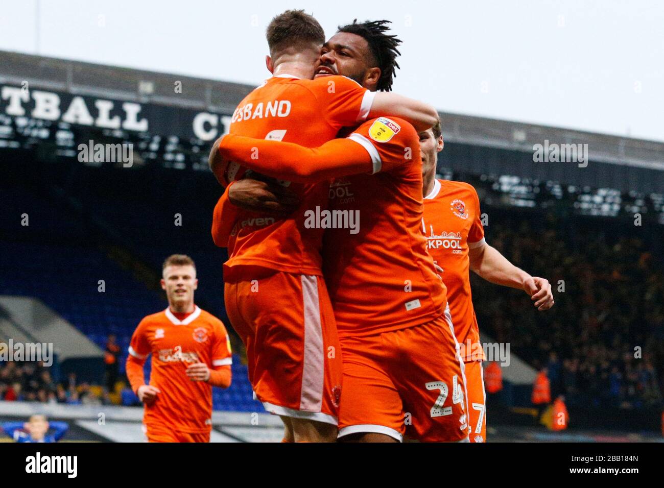 Blackpool's Joe Nuttall scores to make it 1-1 Stock Photo - Alamy
