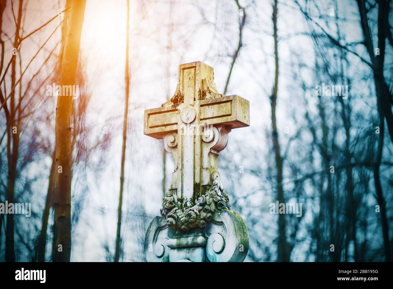 Grave Gravestone Cemetery High Resolution Stock Photography and Images ...