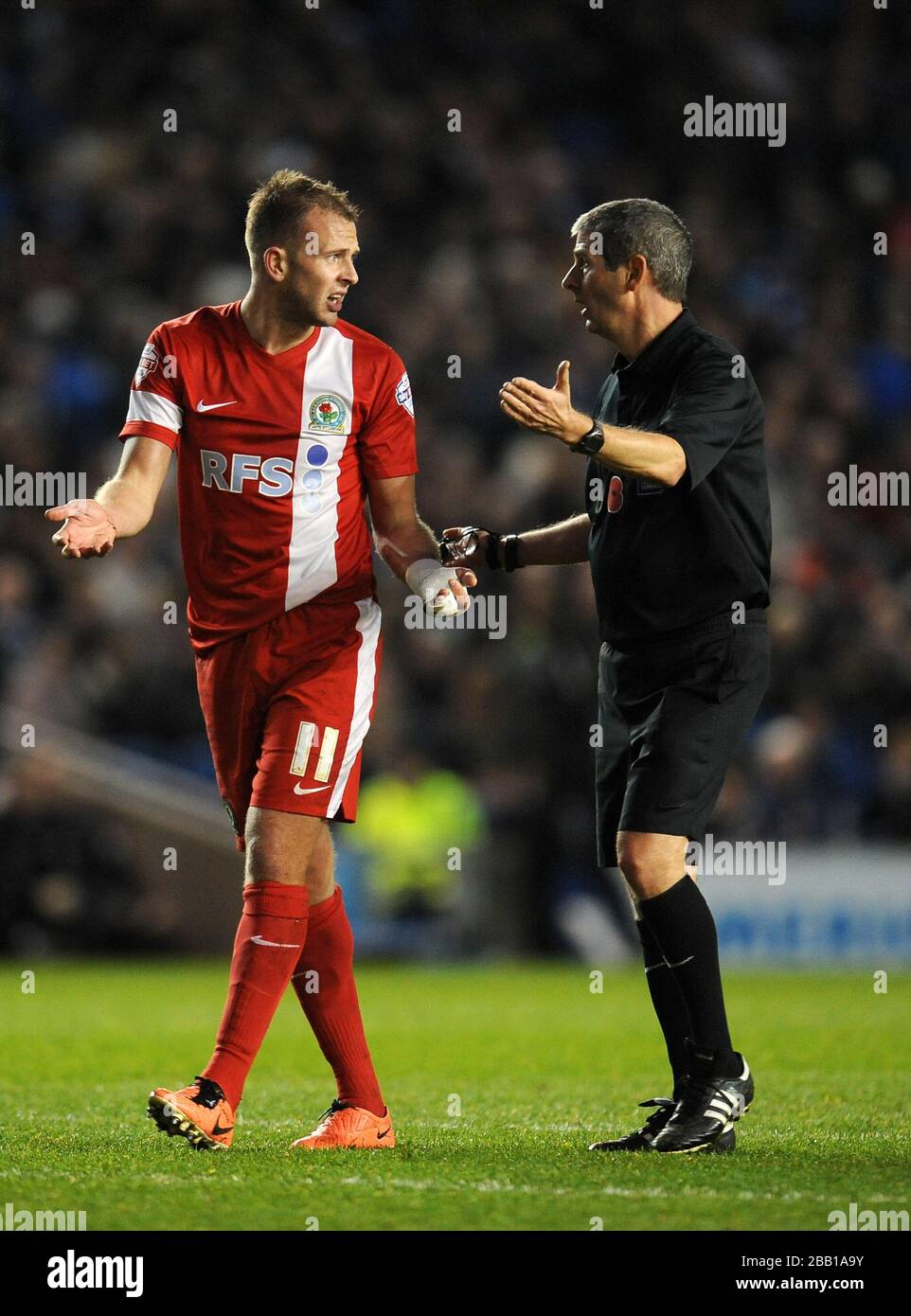 Referee andy durso hi-res stock photography and images - Alamy