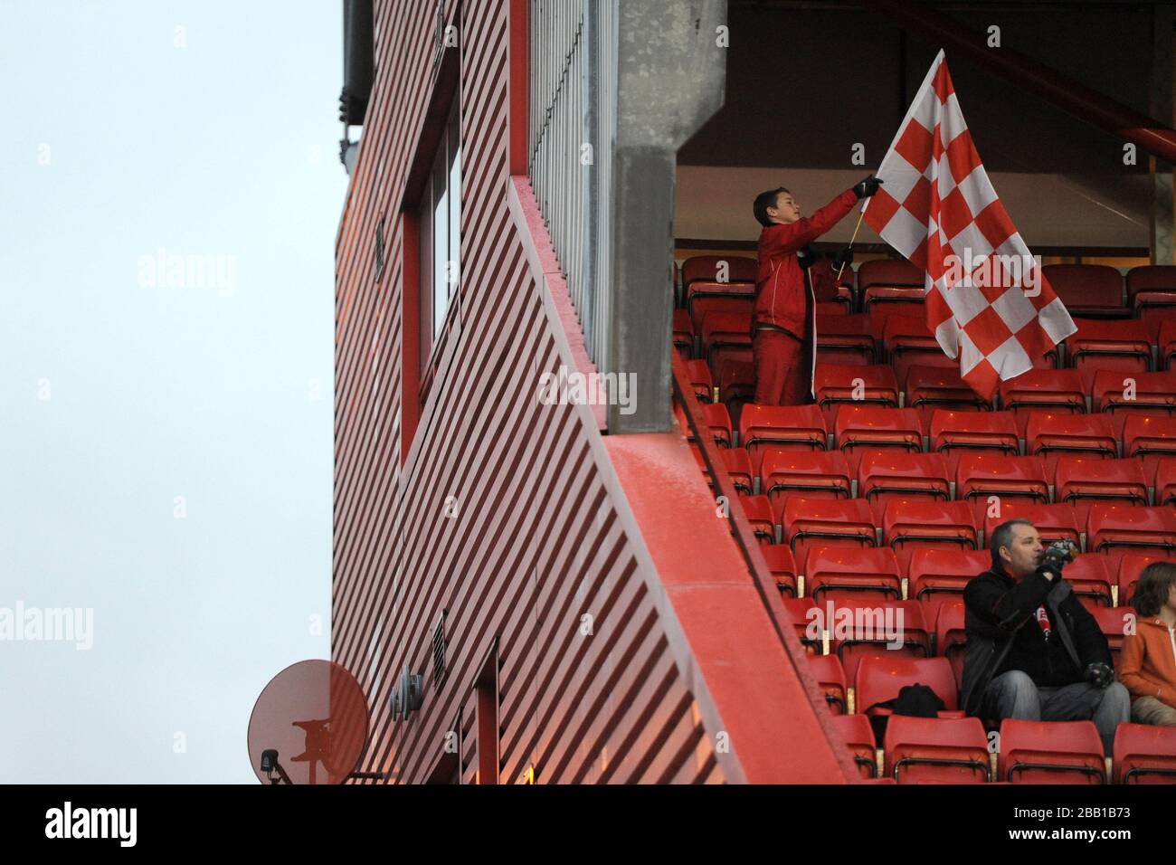 Charlton athletic flag in the stands hi-res stock photography and ...