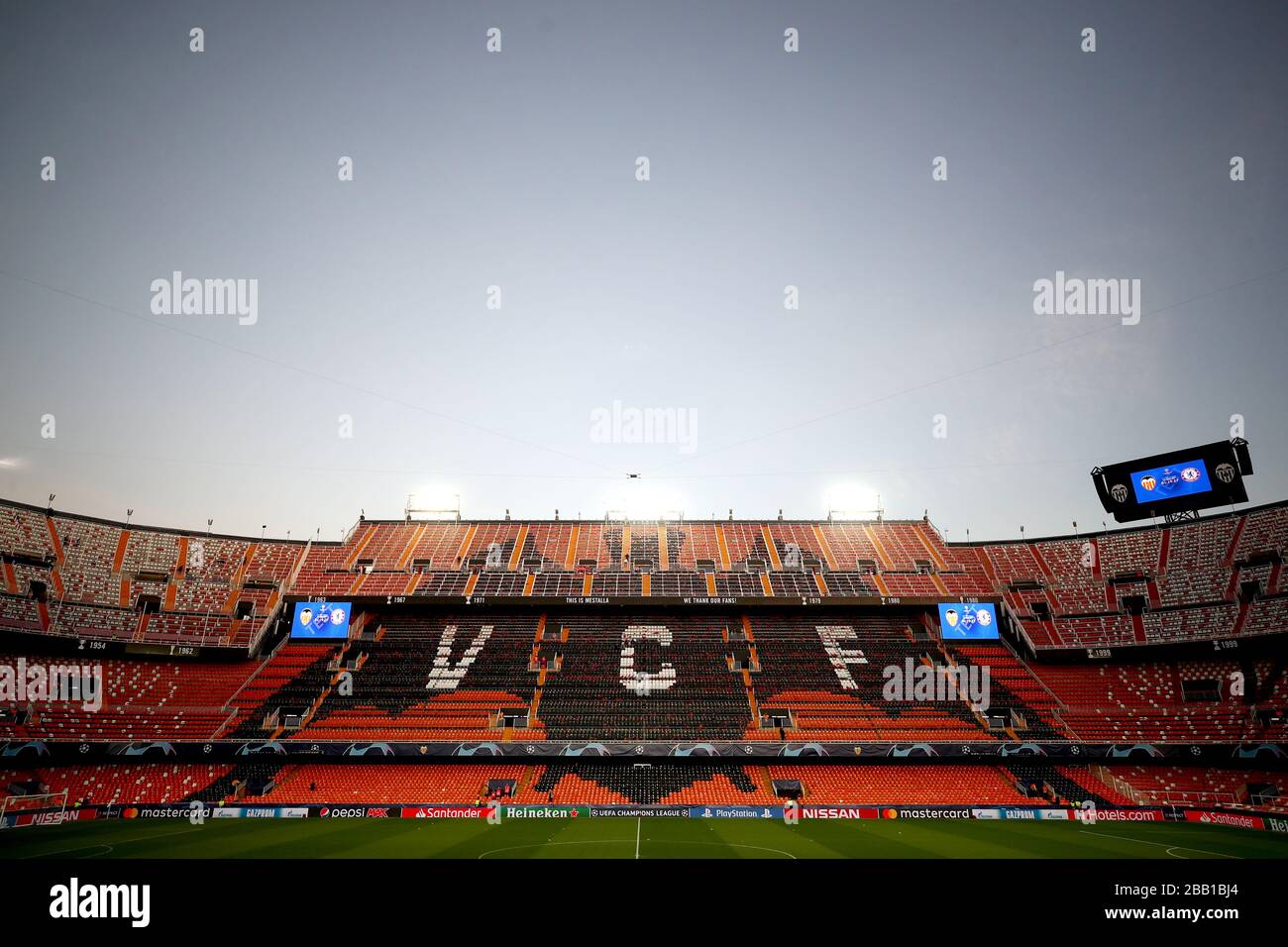 A general view of the Mestalla stadium Stock Photo - Alamy