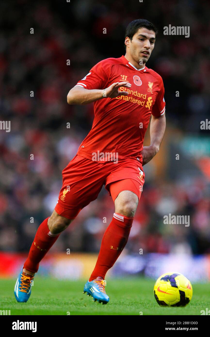 Luis suarez liverpool hi-res stock photography and images - Alamy