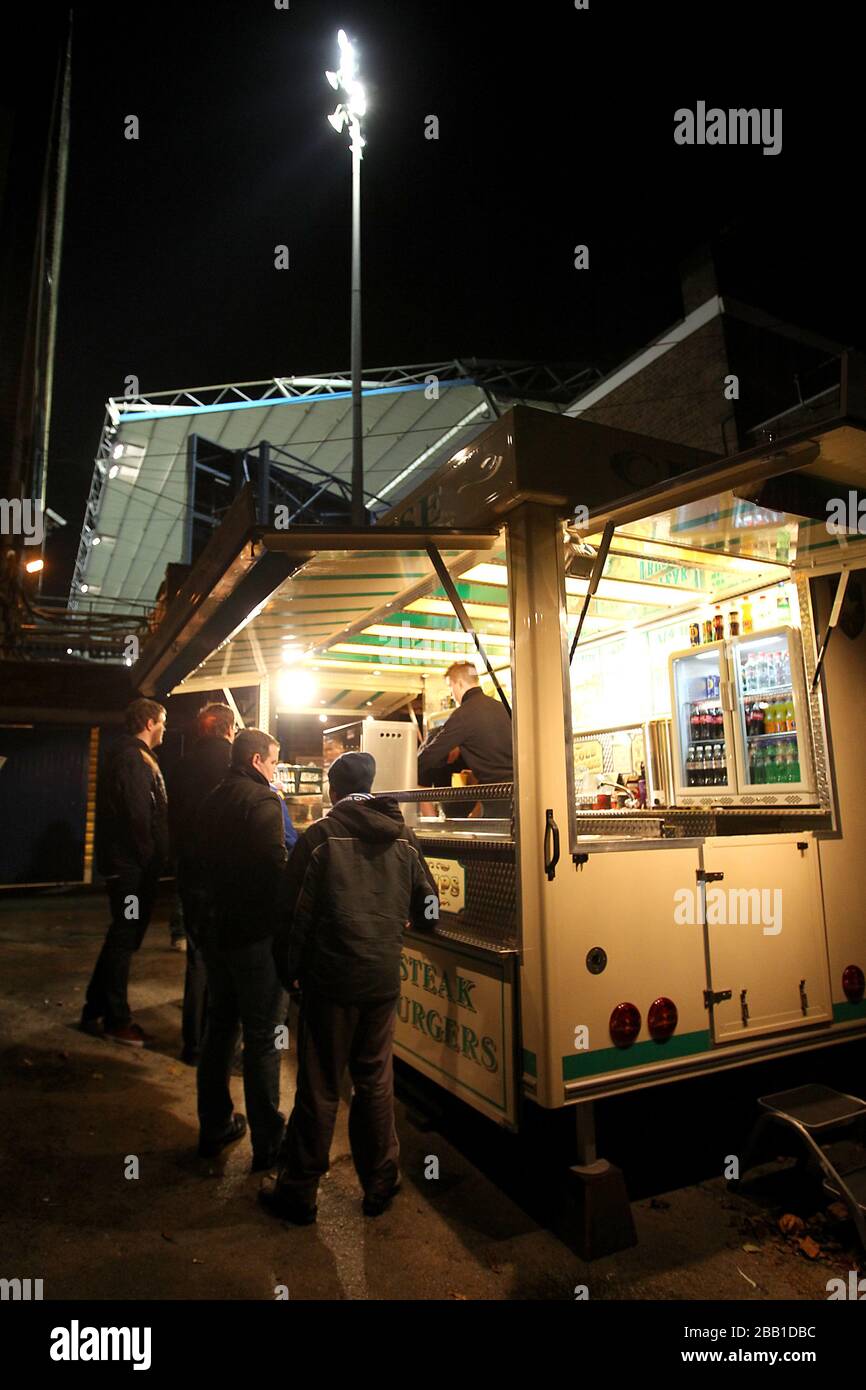 Fans queueing at a Refreshments Bar Stock Photo - Alamy