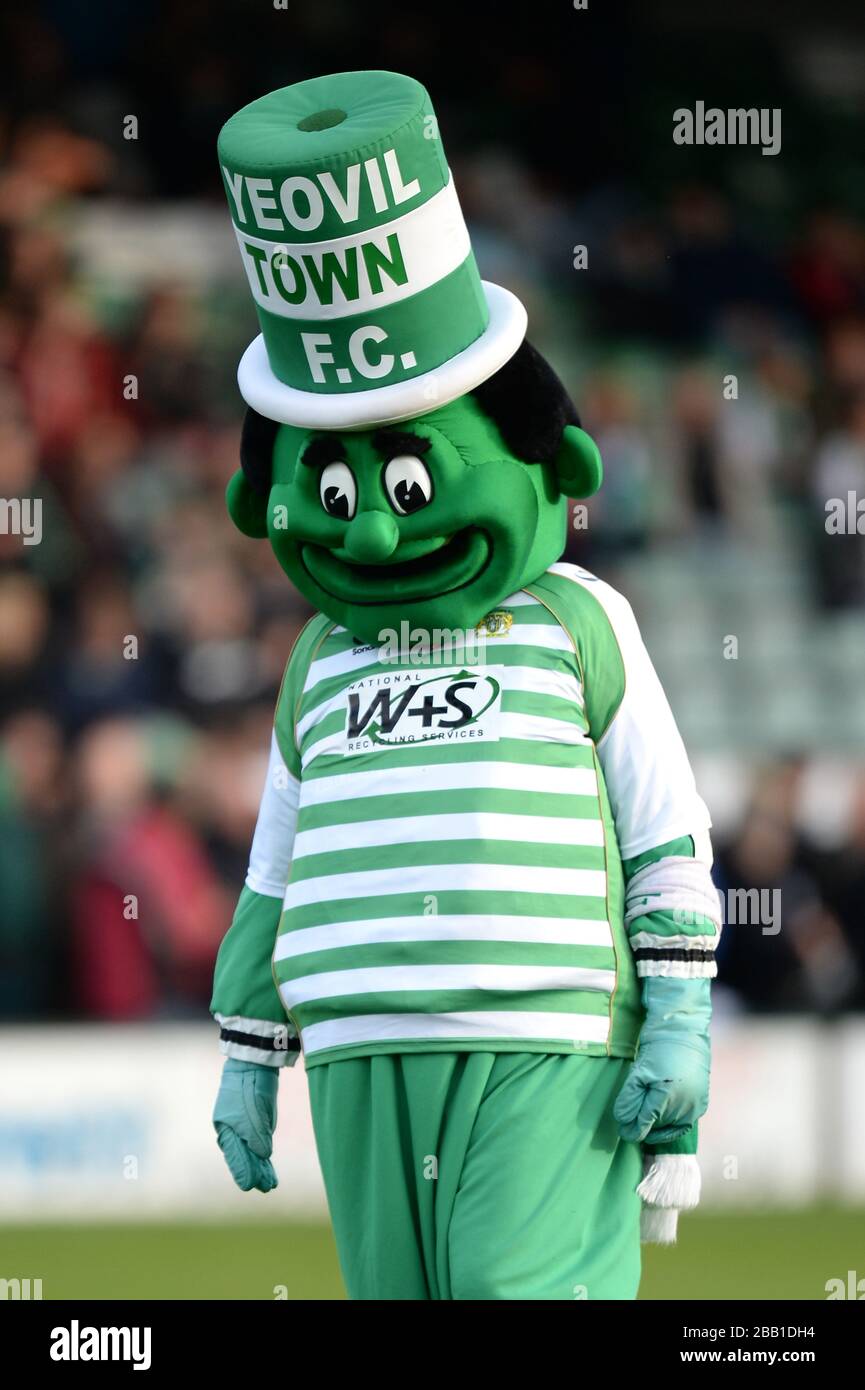 Yeovil Town mascot Big Jolly Stock Photo - Alamy