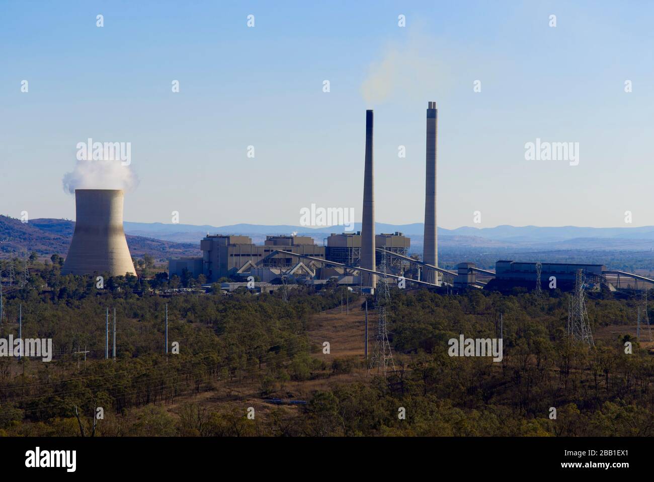 Callide 2 coal fired power station burns locally produced coal from the ...