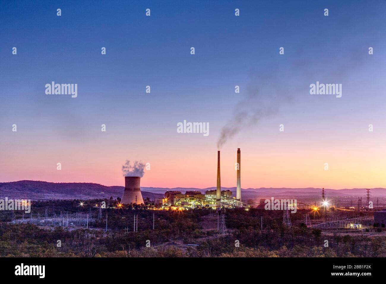 Callide 2 coal fired power station burns locally produced coal from the ...