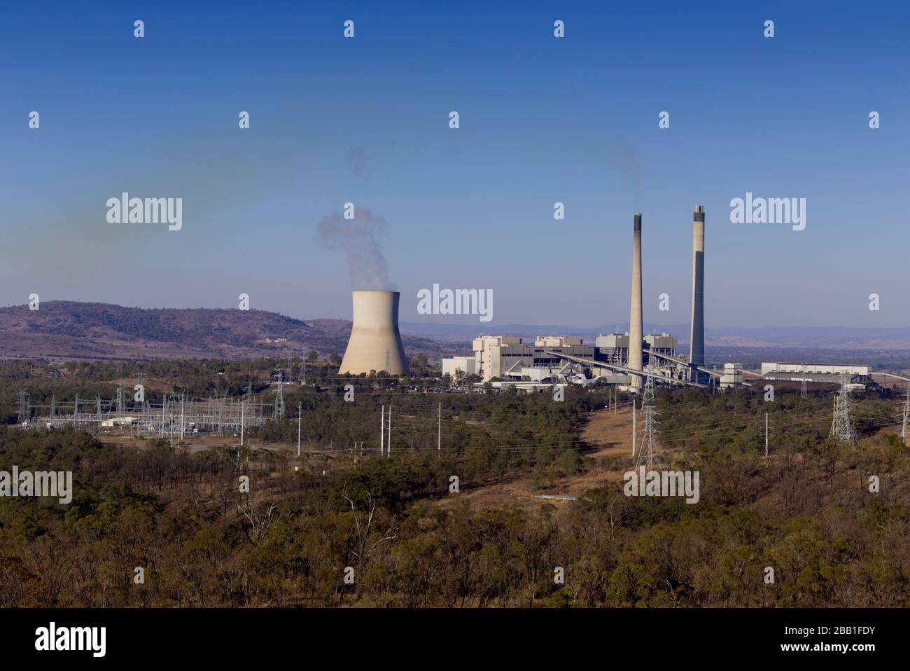 Callide 2 coal fired power station burns locally produced coal from the ...