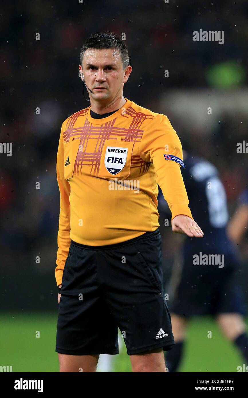 Pavel Balaj, match referee Stock Photo - Alamy