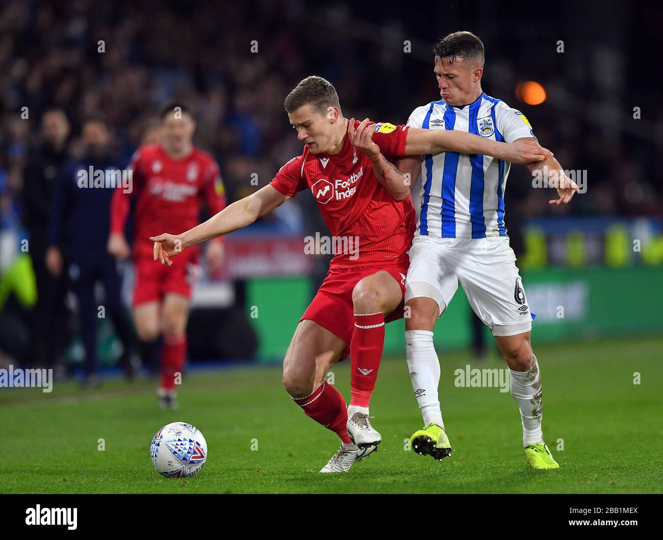 Huddersfield Town's Jonathan Hogg (right) and Nottingham Forest's Ryan ...