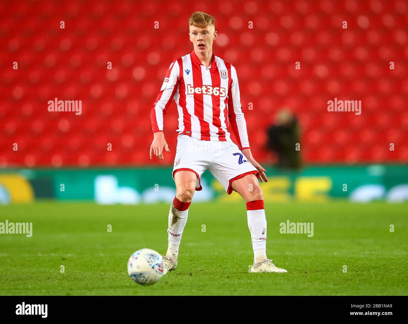 Stoke City's Sam Clucas Stock Photo - Alamy
