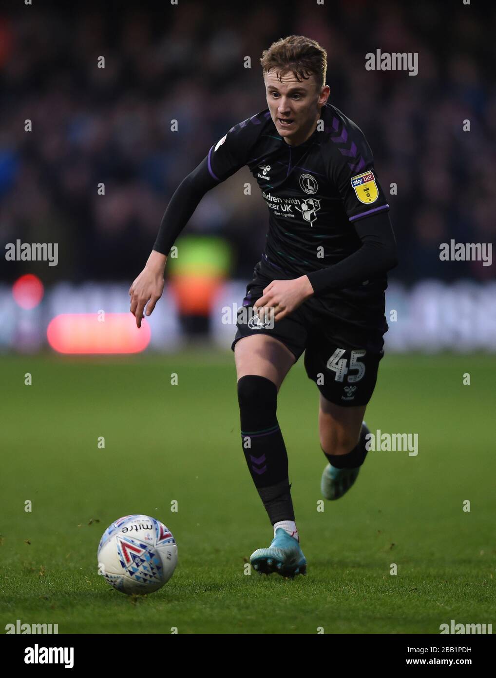 Charlton athletics alfie doughty hi-res stock photography and images ...