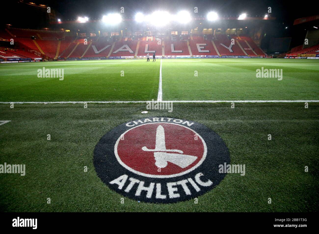 Charlton athletic club crest hi-res stock photography and images - Alamy