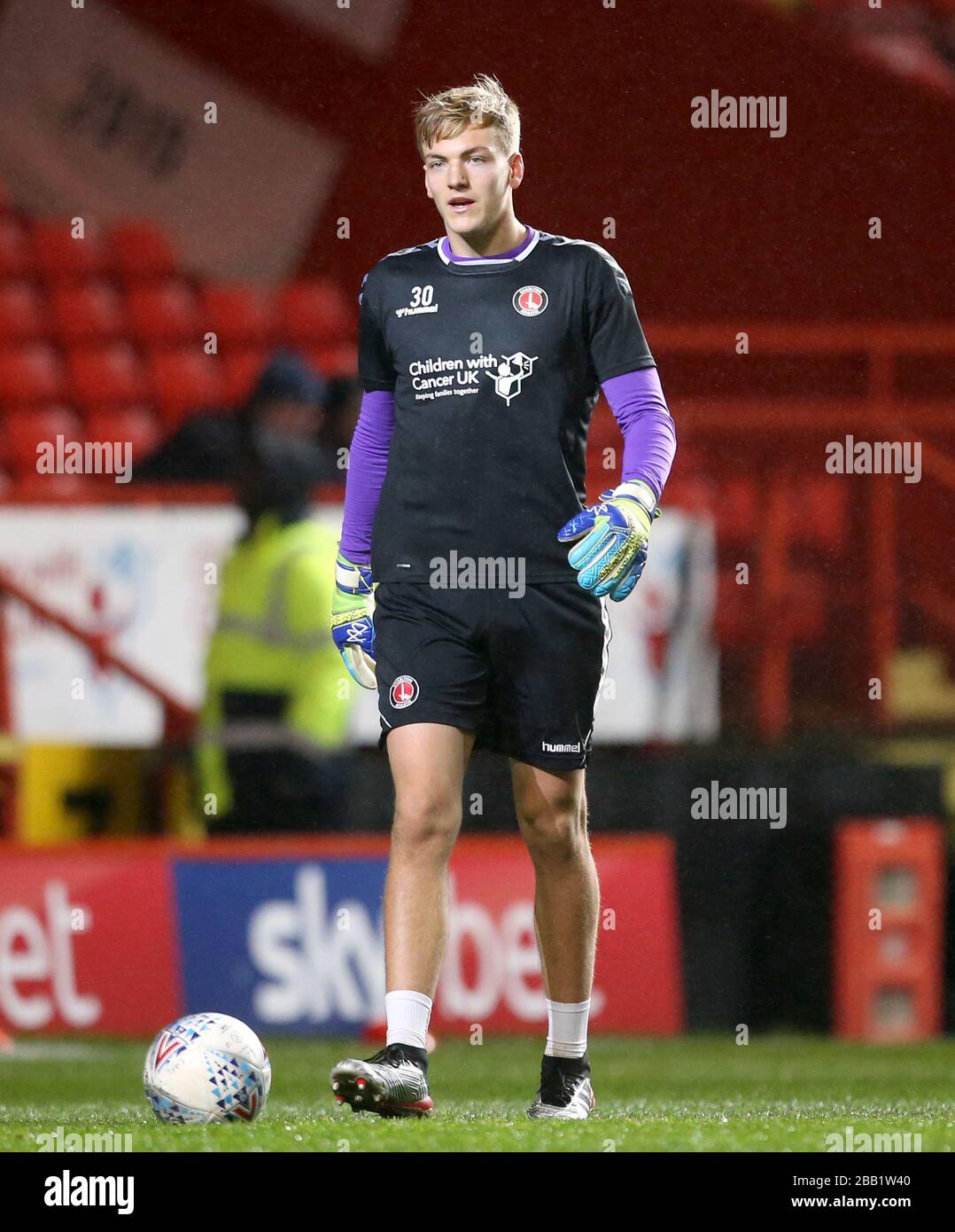 Charlton Athletic goalkeeper Ashley Maynard-Brewer Stock Photo - Alamy