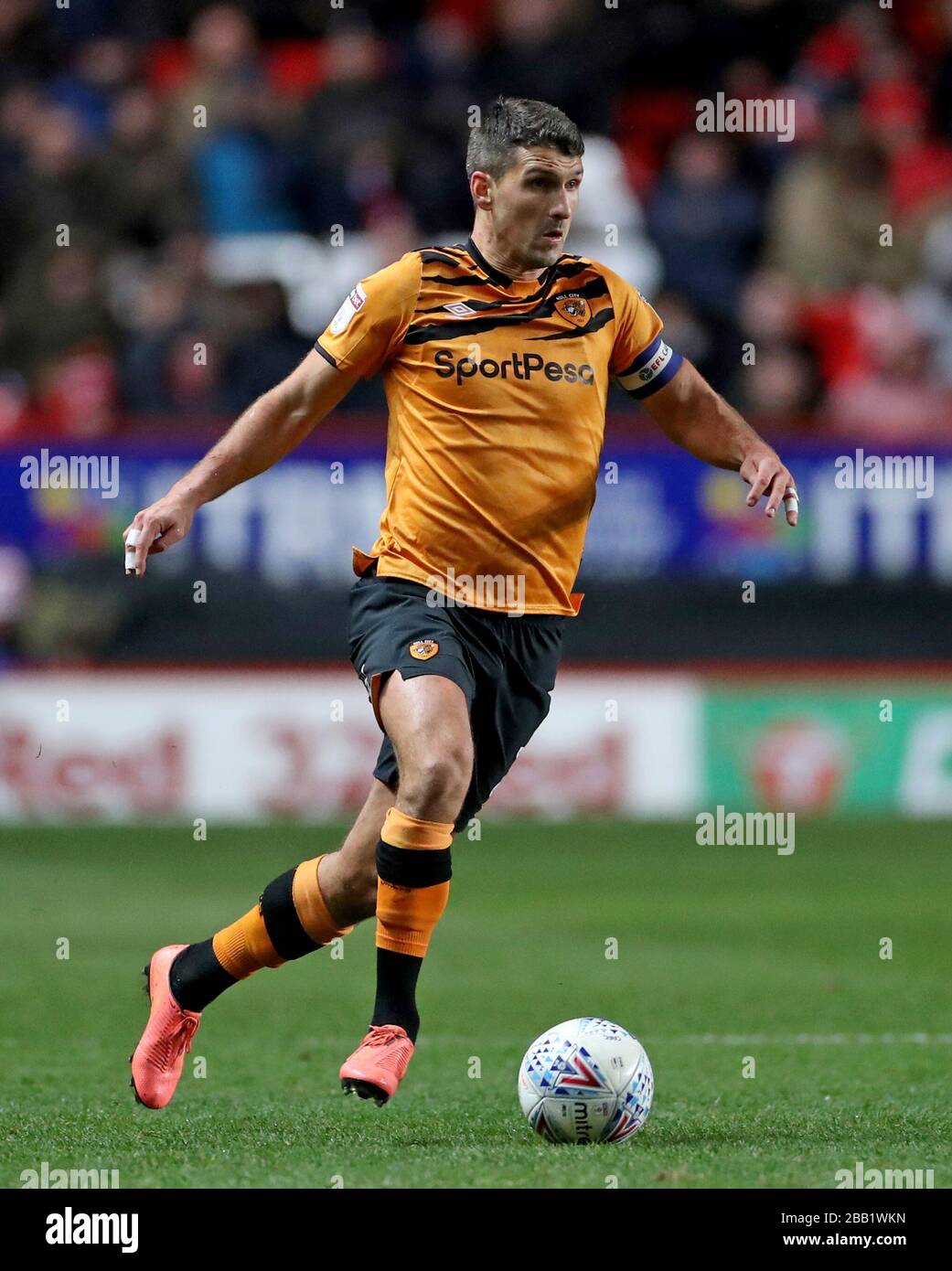 Hull City's Eric Lichaj in action Stock Photo - Alamy