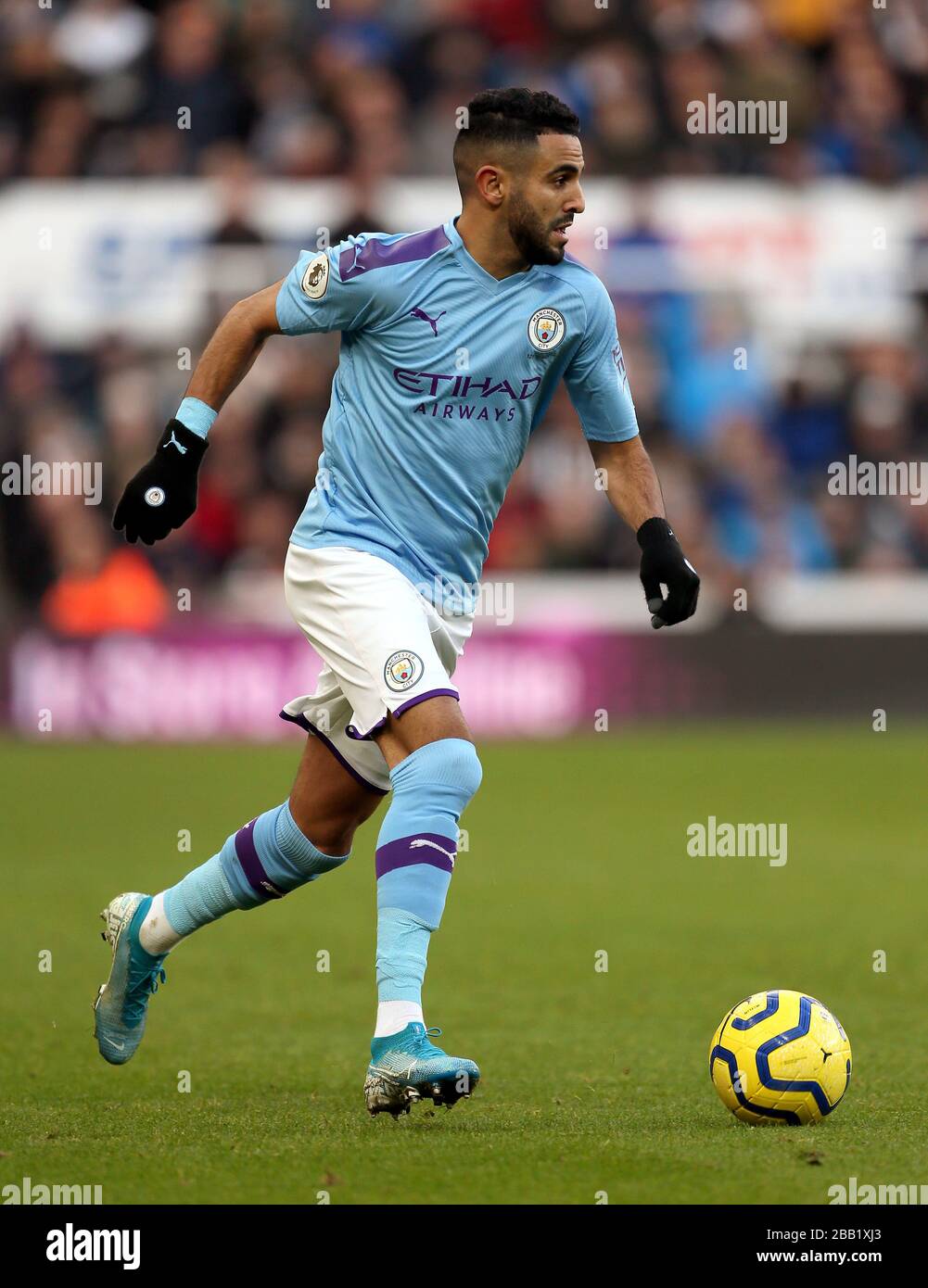 Manchester City's Riyad Mahrez Stock Photo - Alamy