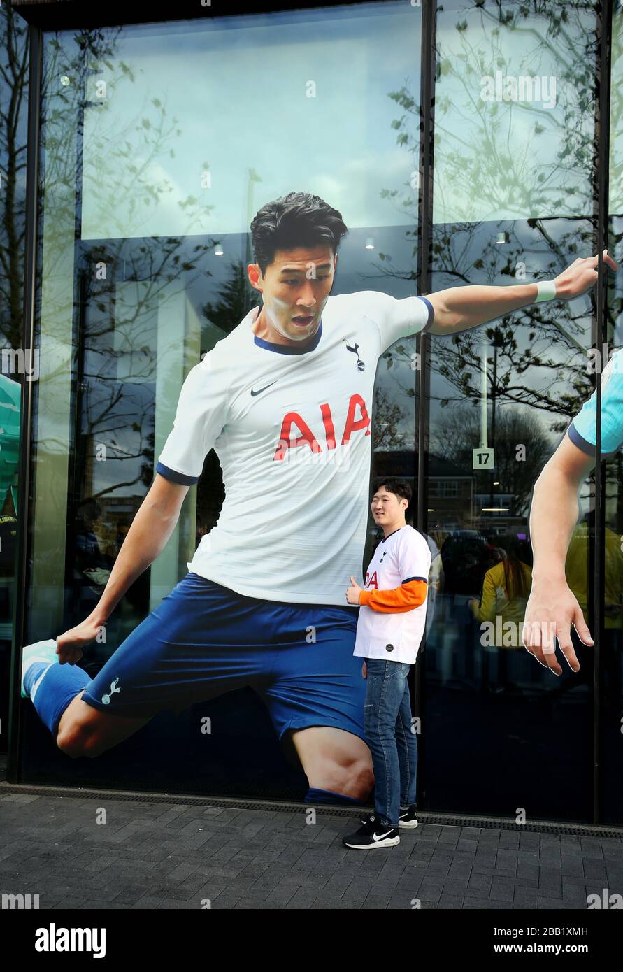 Tottenham Hotspur fans Stock Photo - Alamy