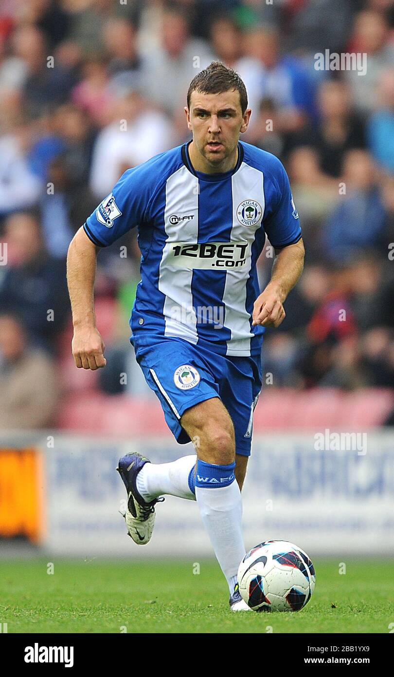James McArthur, Wigan Athletic Stock Photo - Alamy