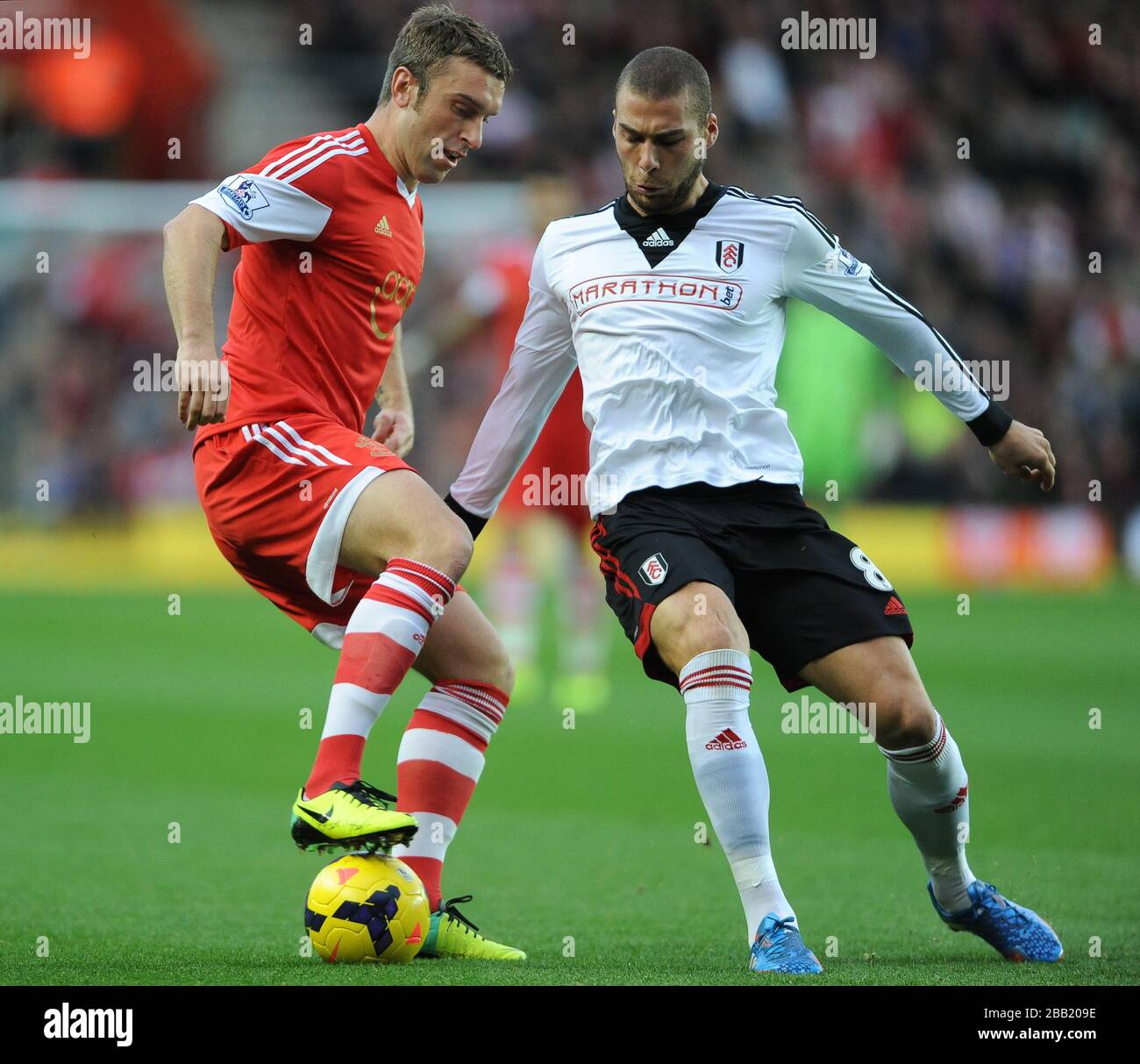 Southampton's Rickie Lambert and Fulham's Kajtim Kasami Stock Photo - Alamy