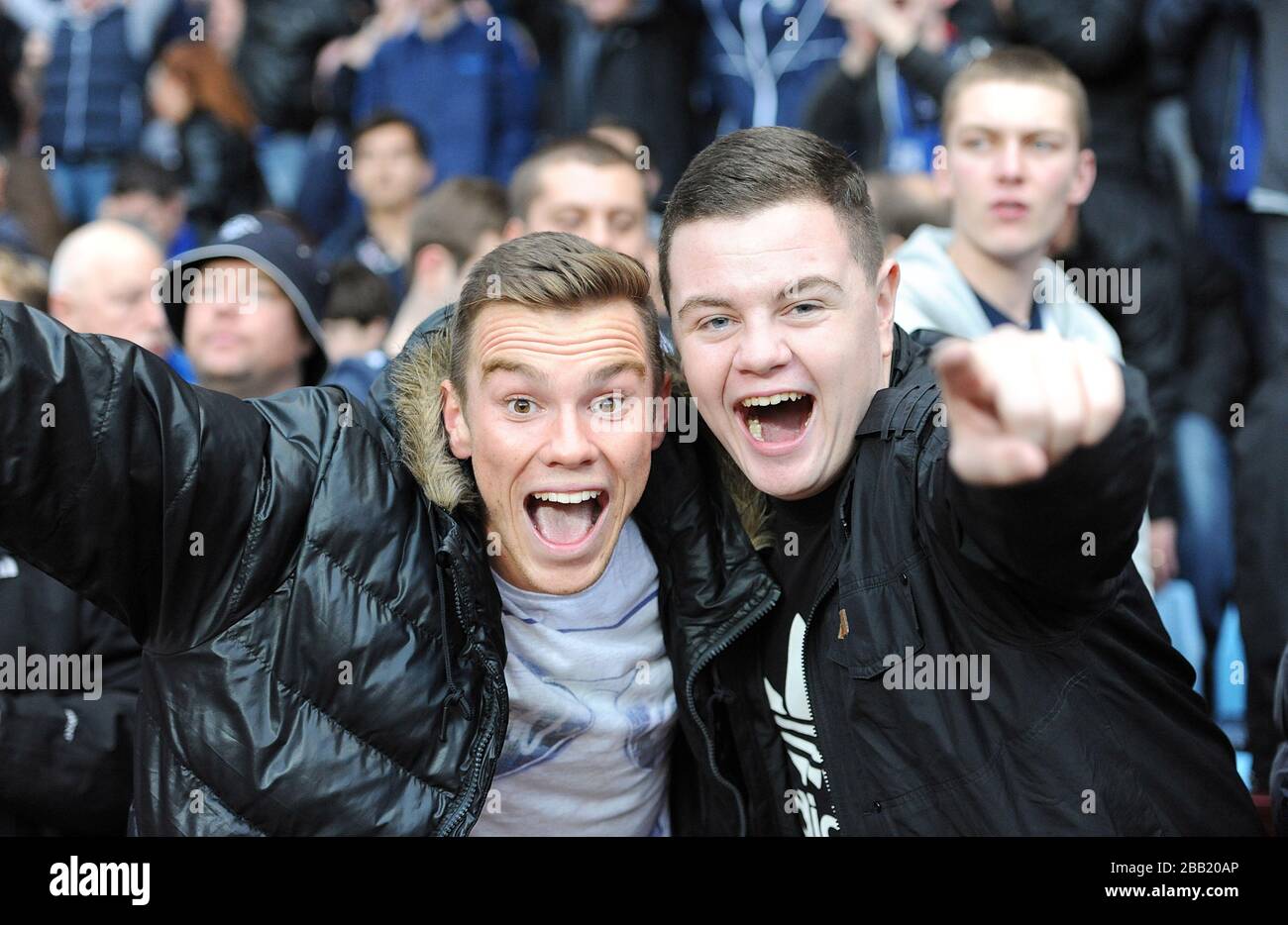 Everton fans celebrate hi-res stock photography and images - Alamy