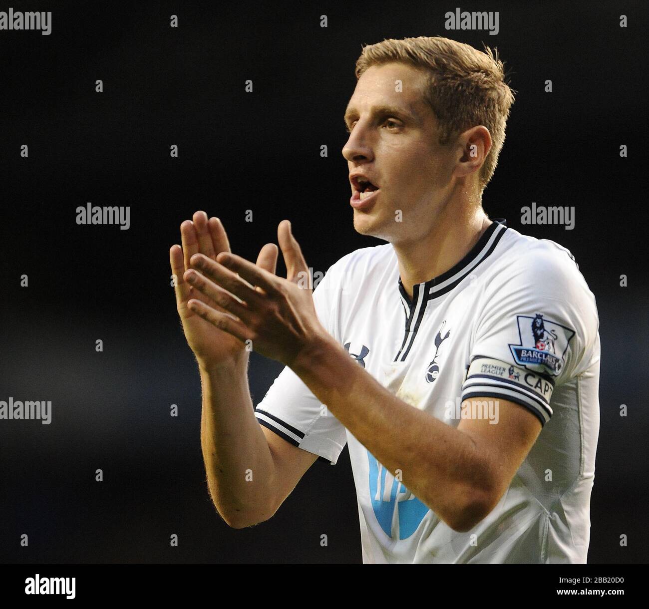 Tottenham hotspurs captain michael dawson hi-res stock photography and ...