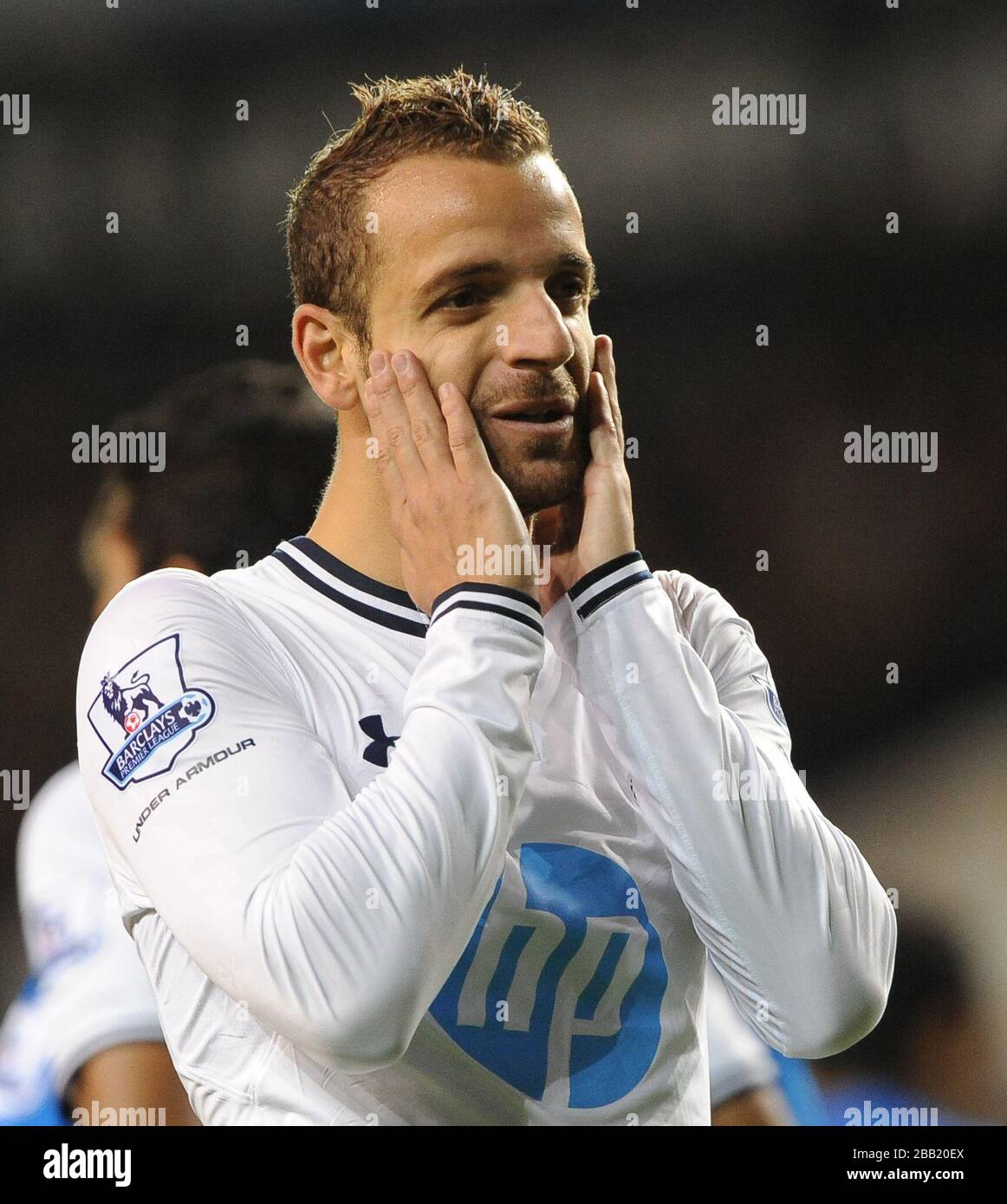 Tottenham hotspurs roberto soldado hi-res stock photography and images ...