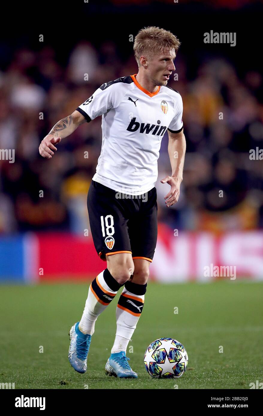 Valencia's Daniel Wass Stock Photo - Alamy