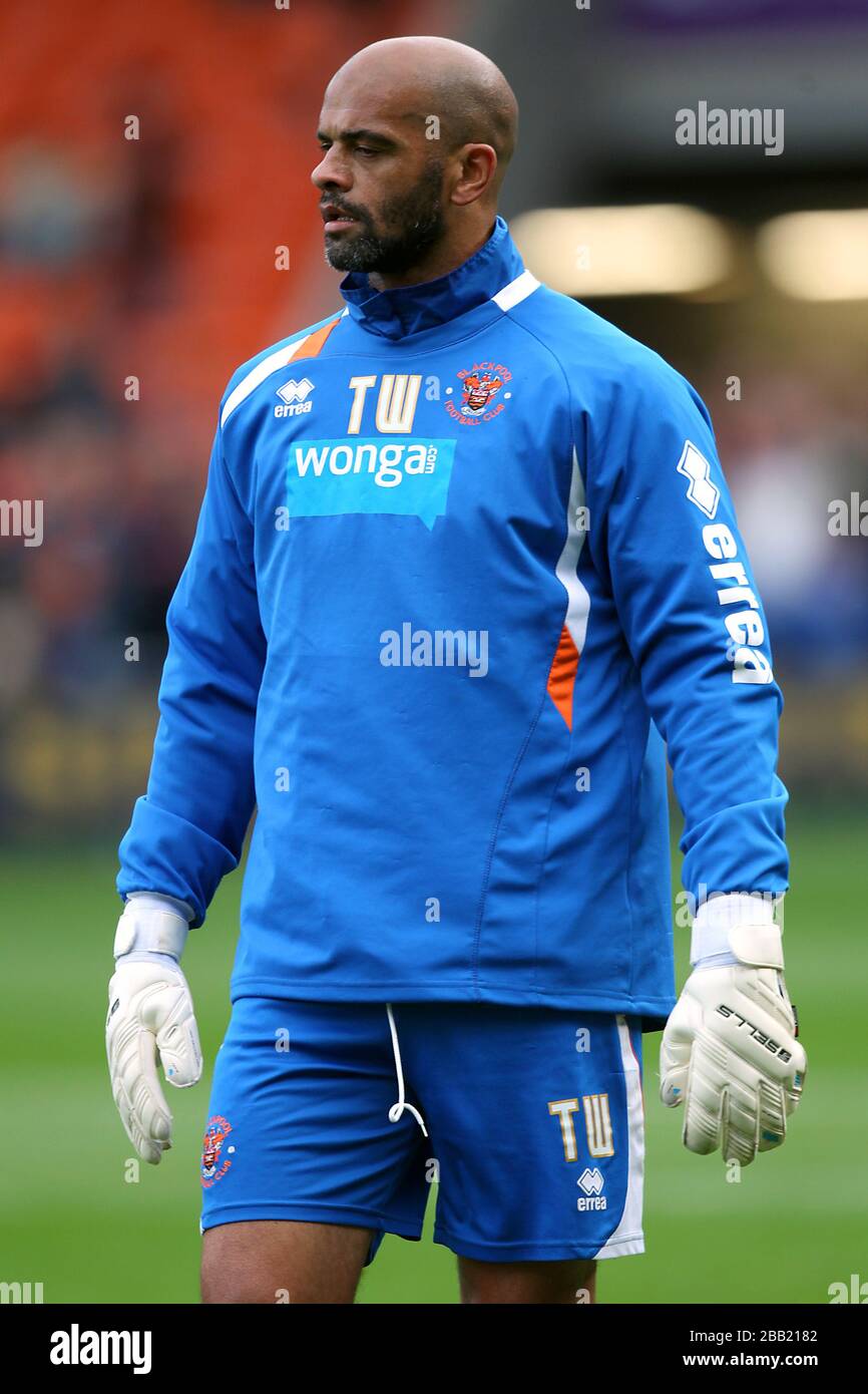Goalkeeping Coach Tony Warner, Blackpool Stock Photo - Alamy