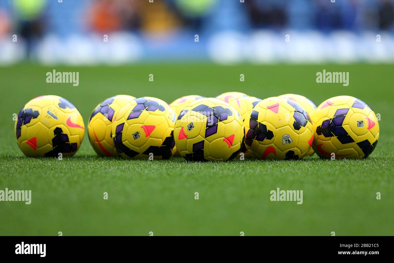 Match balls on the pitch hi-res stock photography and images - Alamy