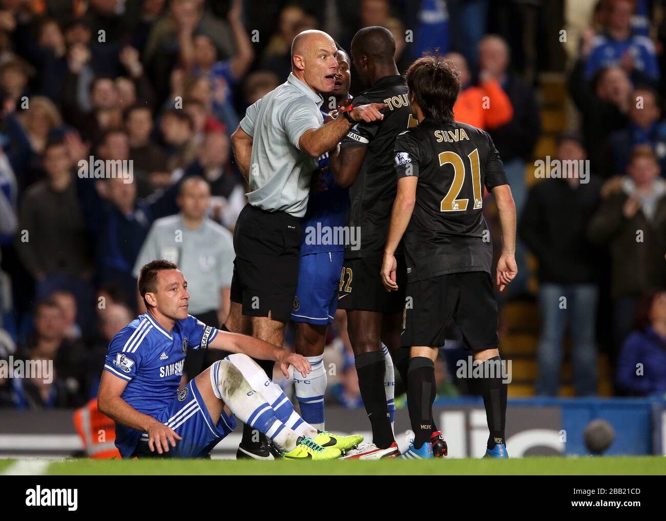 Pointing angry points point face shouting argue arguing full length hi ...