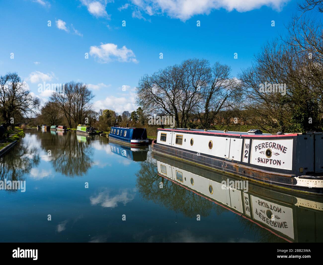 Kennet and avon canal winter bedwyn hi-res stock photography and images ...