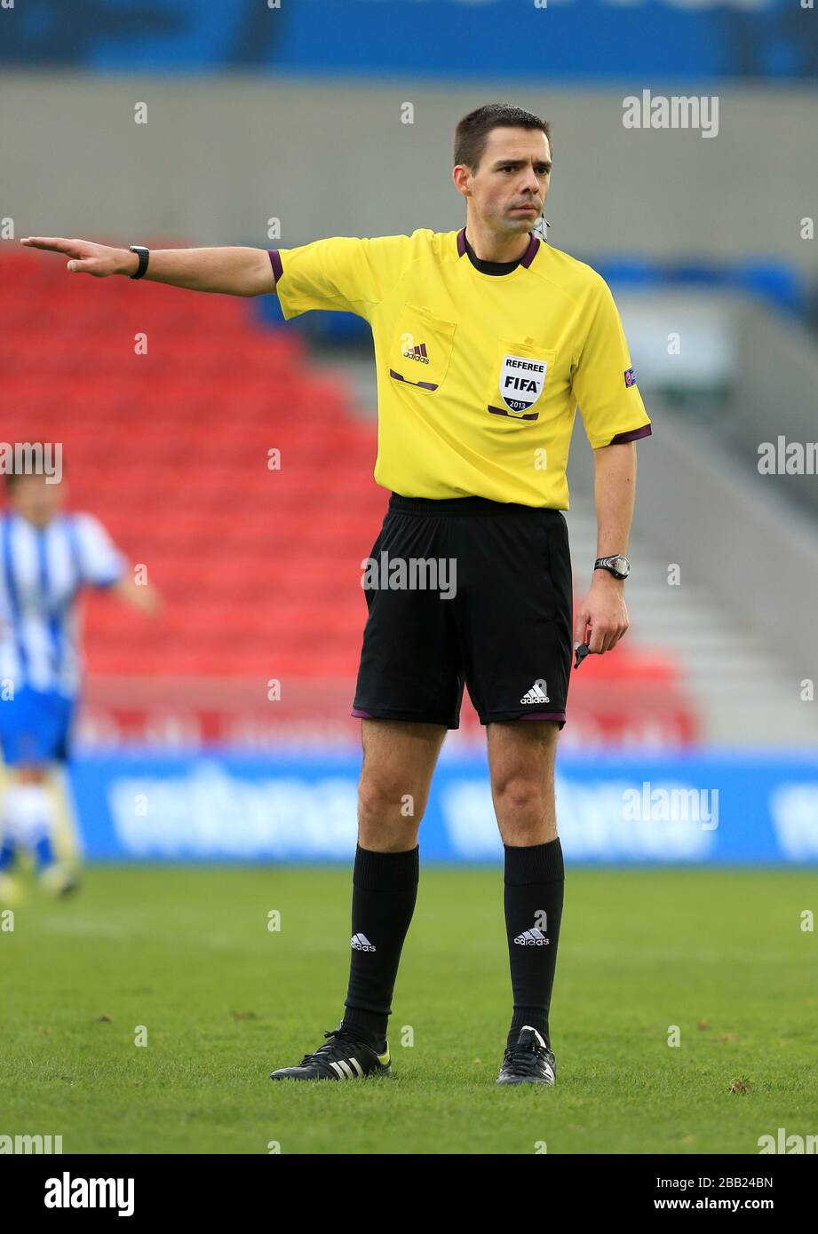 Kevin Clancy, Referee Stock Photo - Alamy