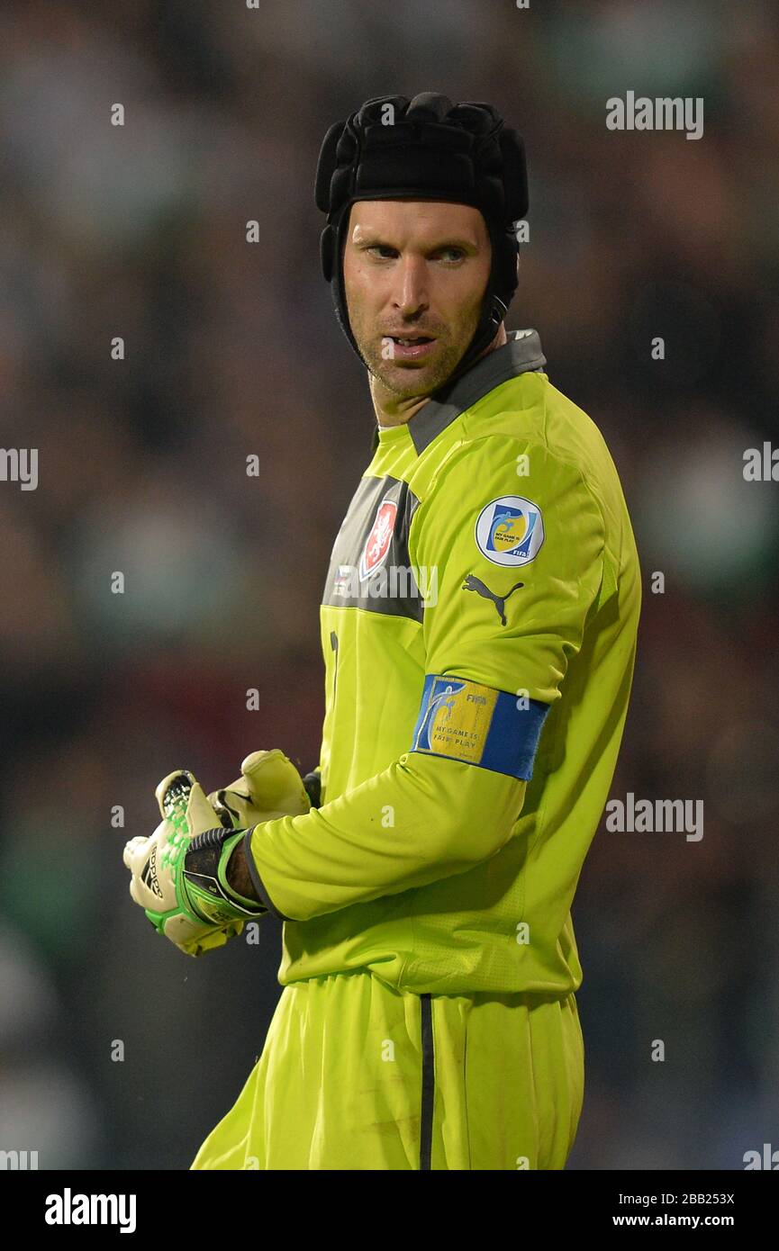 Czech Republic goalkeeper Petr Cech Stock Photo - Alamy