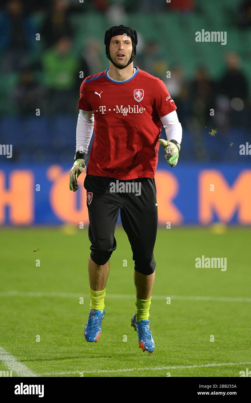 Czech Republic goalkeeper Petr Cech Stock Photo - Alamy