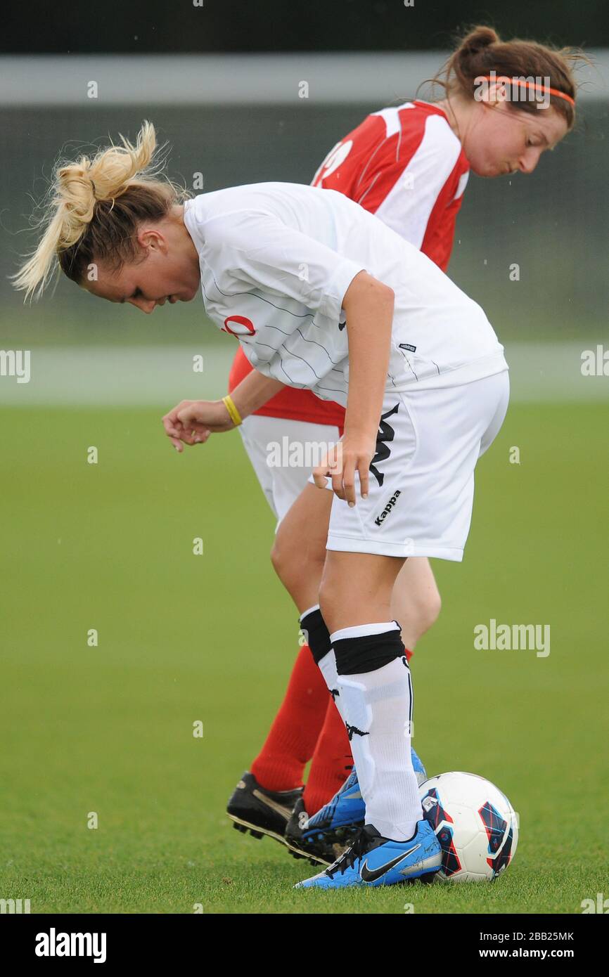 Fulham Ladies DFC's Jessica Pert (front) in action Stock Photo - Alamy