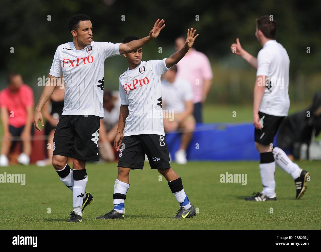 Fulham DFC's Daniel Hogan (l) and Ross Ward Stock Photo - Alamy