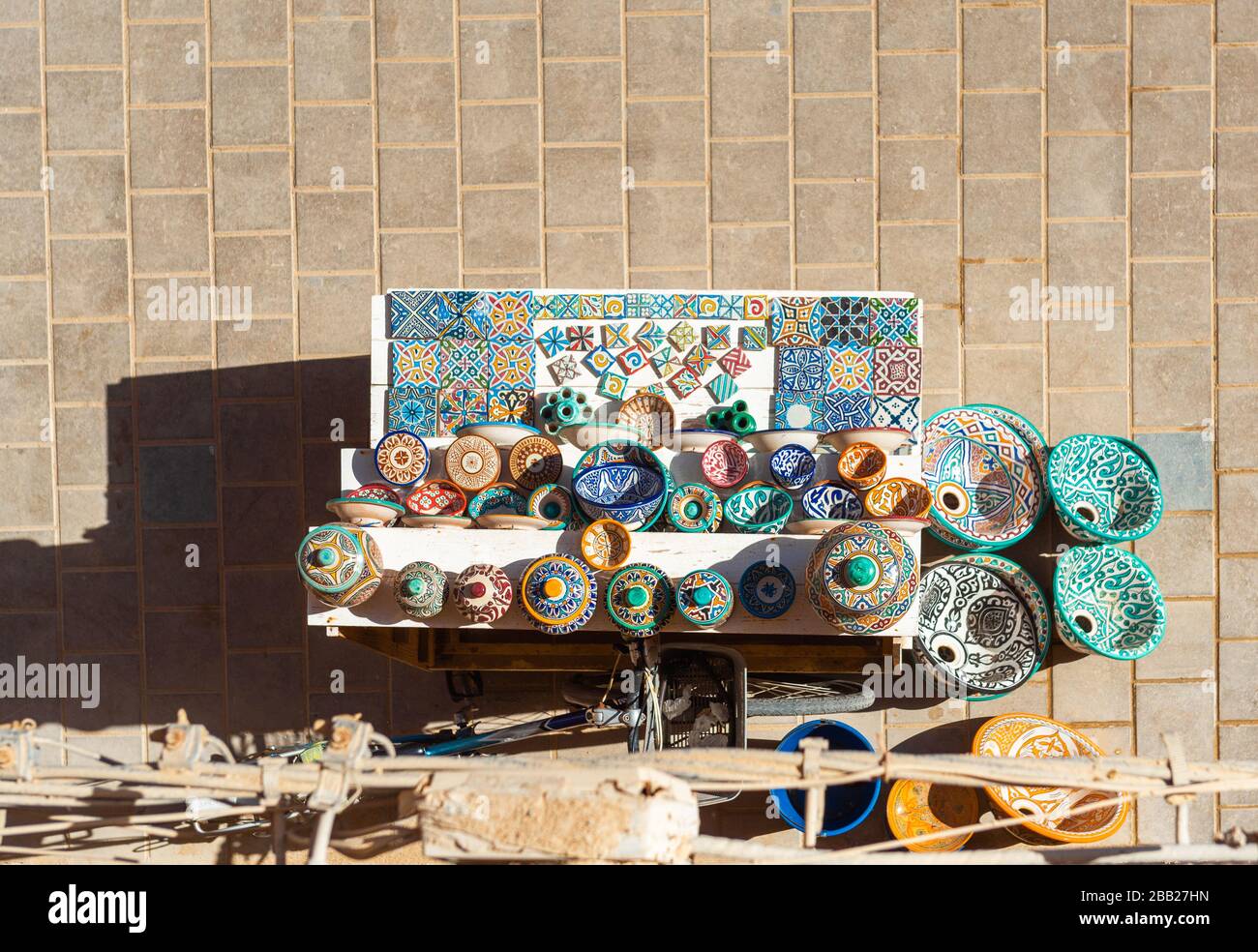 Traditional moroccan cookware hi-res stock photography and images - Alamy