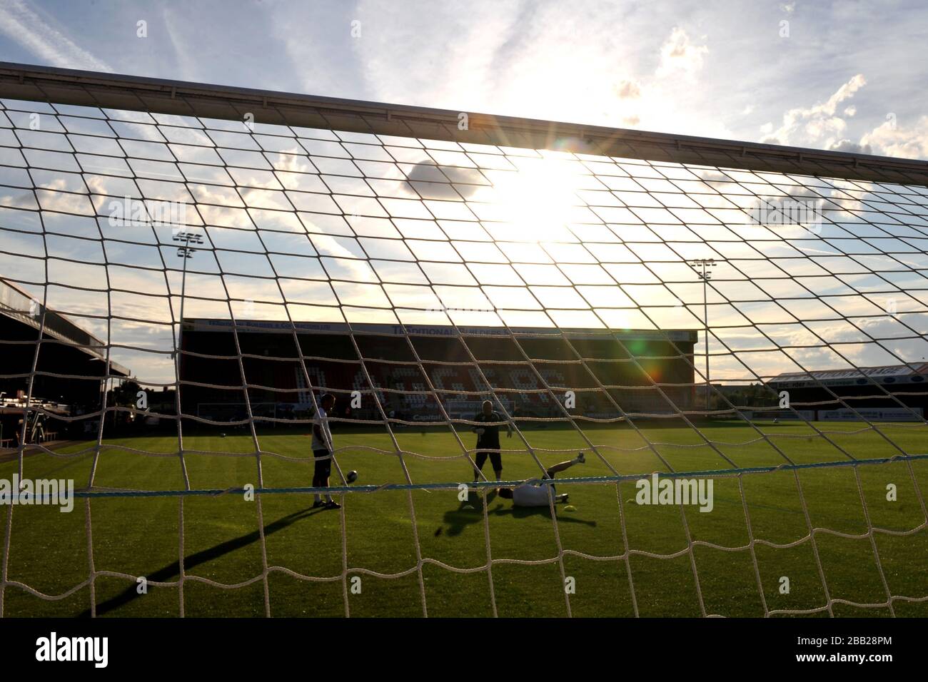London borough barking dagenham stadium hi-res stock photography and ...
