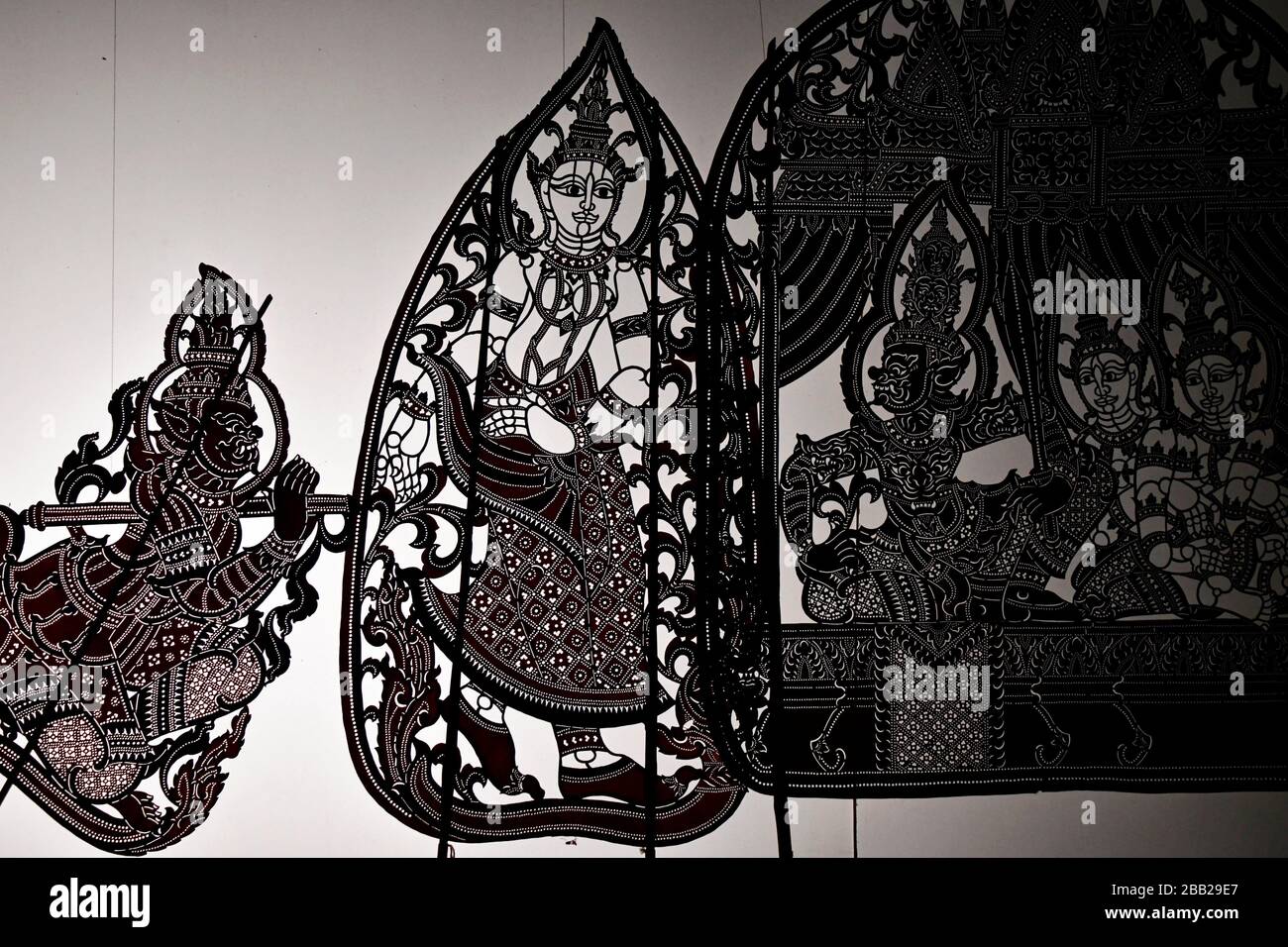 Shadow puppets cambodia hi-res stock photography and images - Alamy