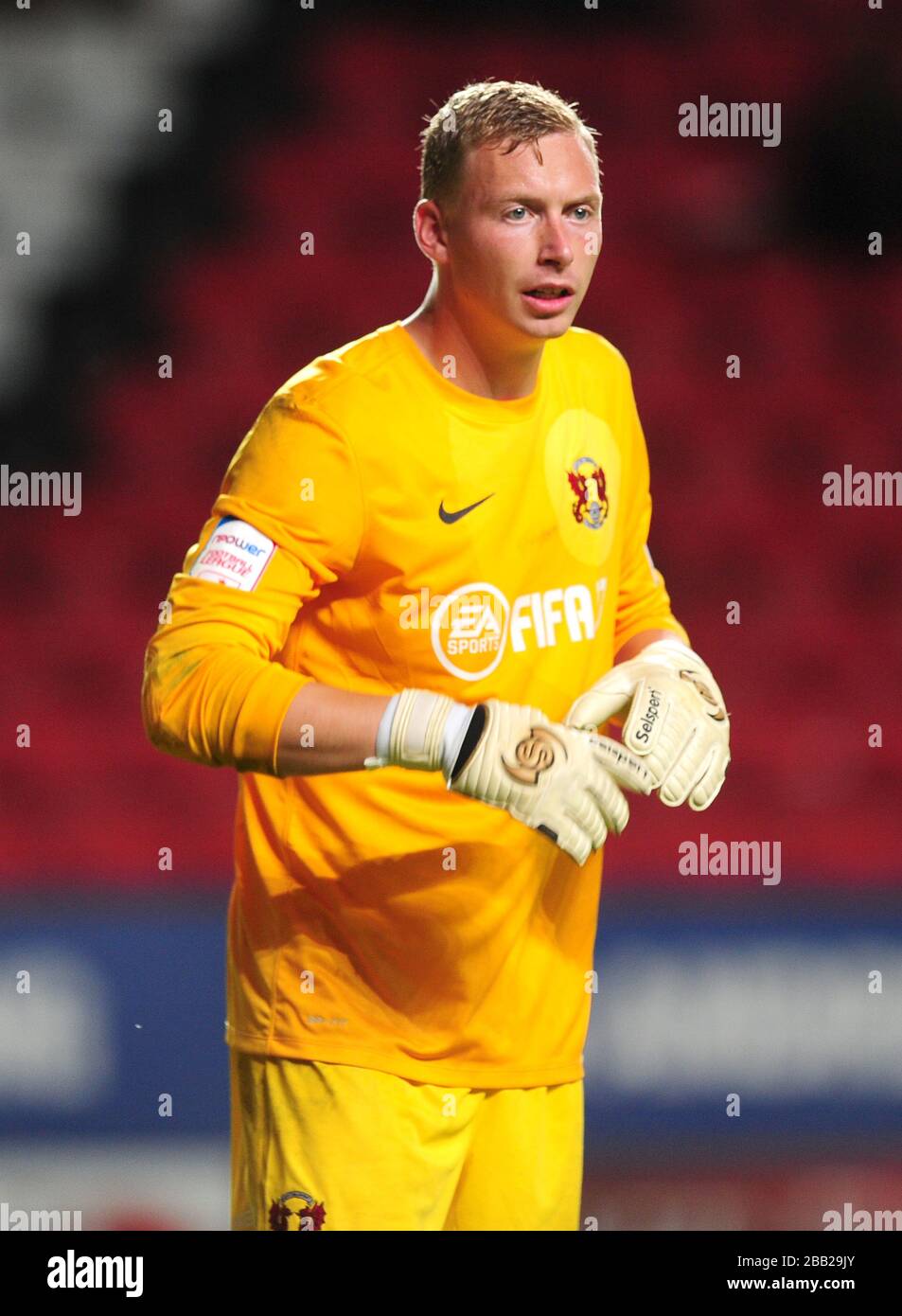 Leyton orient goalkeeper hi-res stock photography and images - Alamy