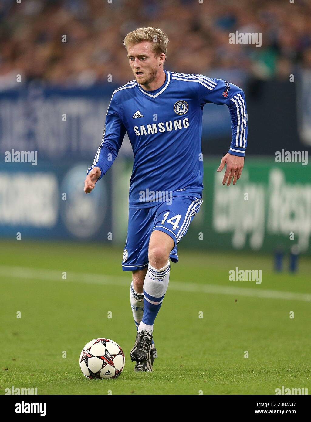 Full length schuerrle hi-res stock photography and images - Alamy