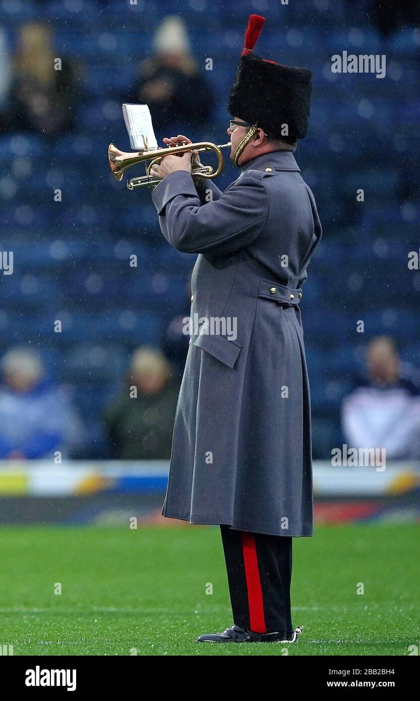 Bugle player hi-res stock photography and images - Alamy