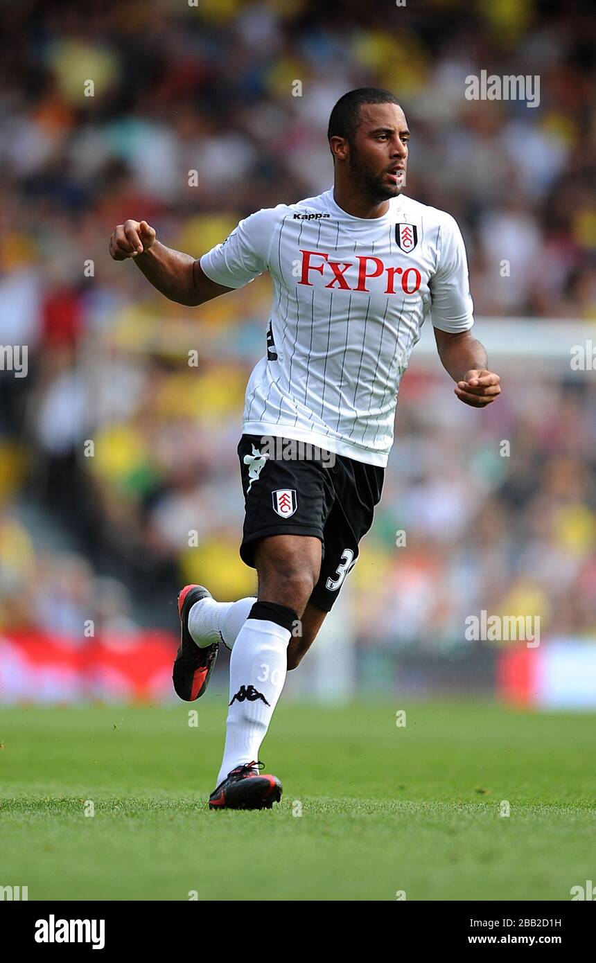 Moussa dembele fulham hi-res stock photography and images - Alamy