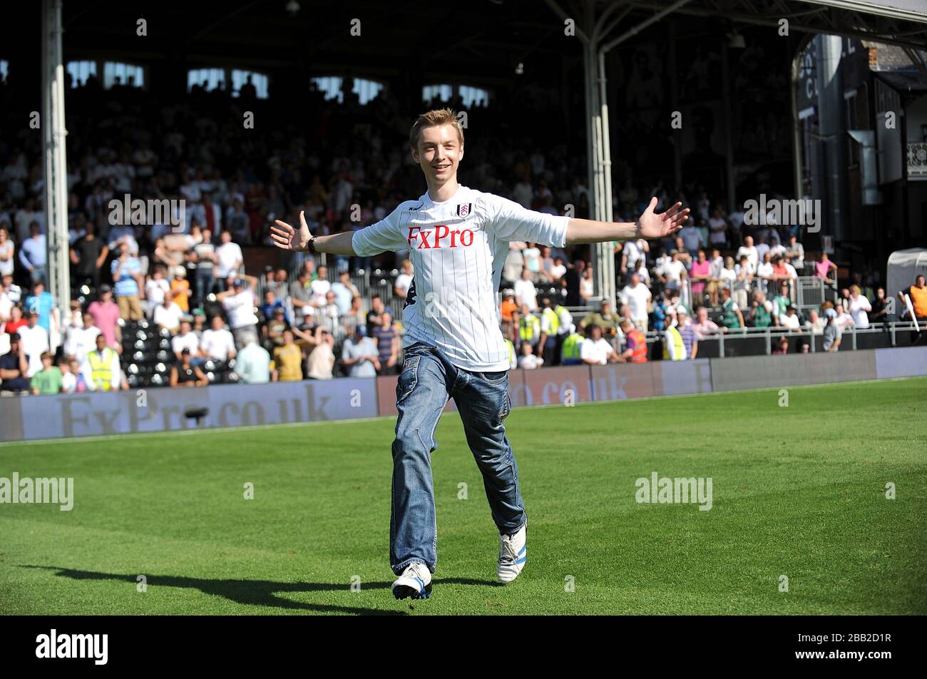 Half-time activities on the pitch Stock Photo - Alamy