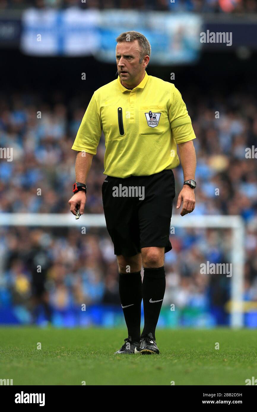 Referee Jonathan Moss Stock Photo - Alamy