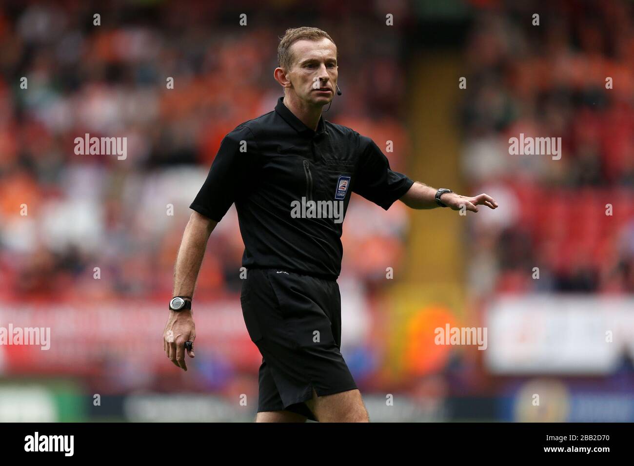 Keith Hill, referee Stock Photo - Alamy