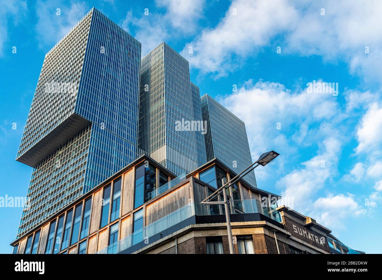 Old and new dutch building hi-res stock photography and images - Alamy