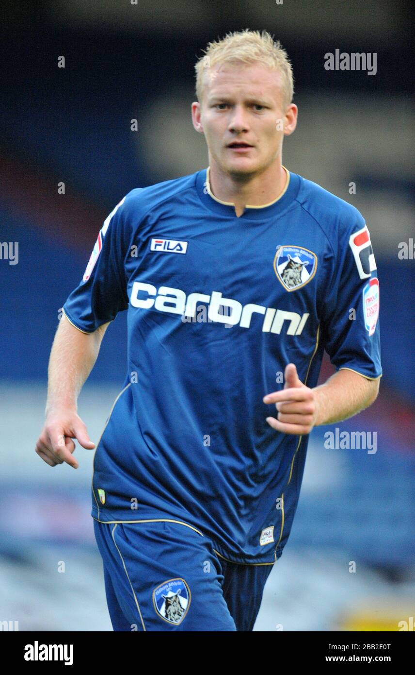 Oldham athletics robbie simpson hi-res stock photography and images - Alamy