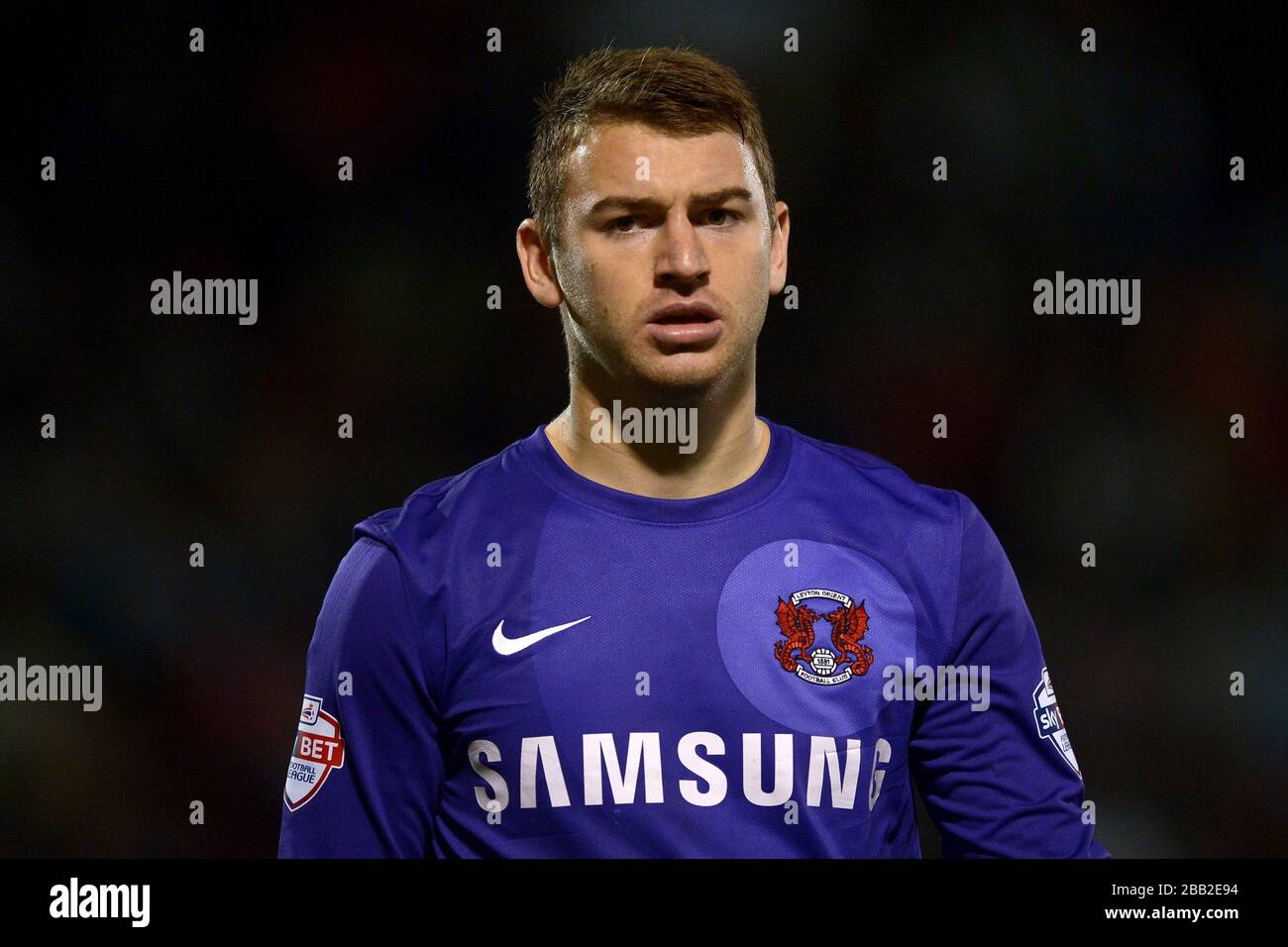 Leyton orient goalkeeper hi-res stock photography and images - Alamy