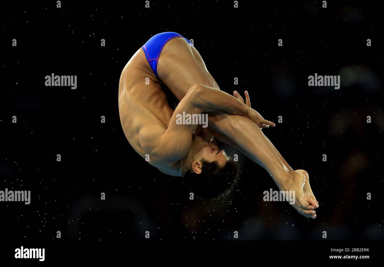 Mens 10m platform diving hi-res stock photography and images - Alamy